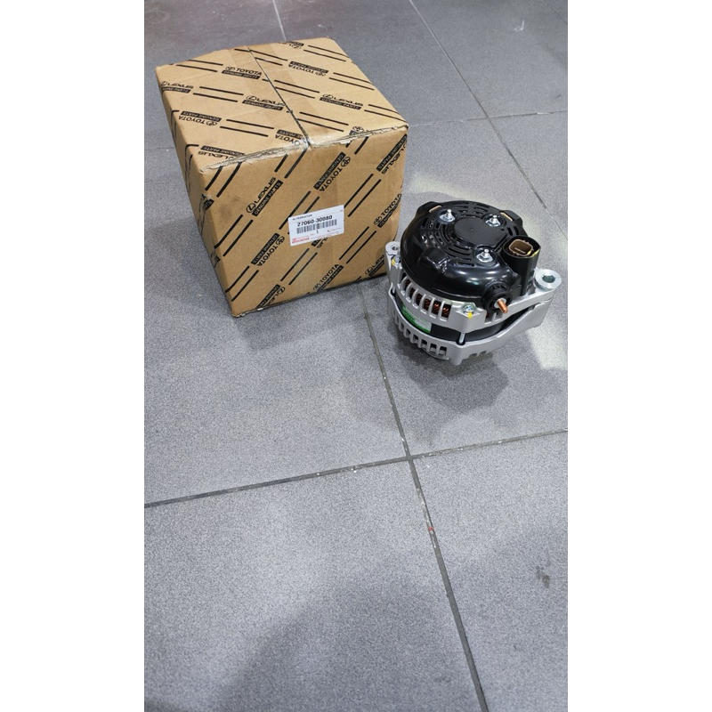( 100% ORIGINAL ) TOYOTA HIACE VAN KDH200 / KDH202 DIESEL ALTERNATOR ...