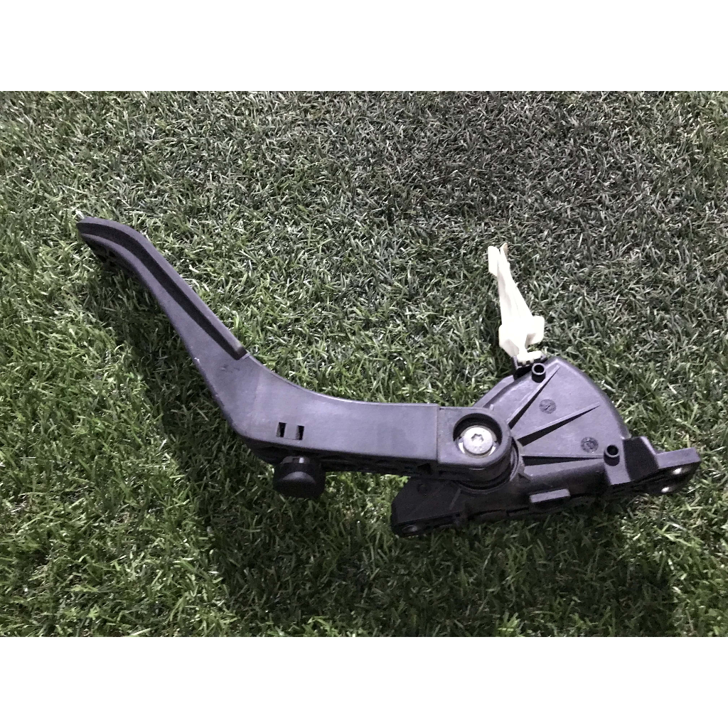 Audi Q7 4L 2005-2015 Fuel Pedal (USED) | Shopee Malaysia