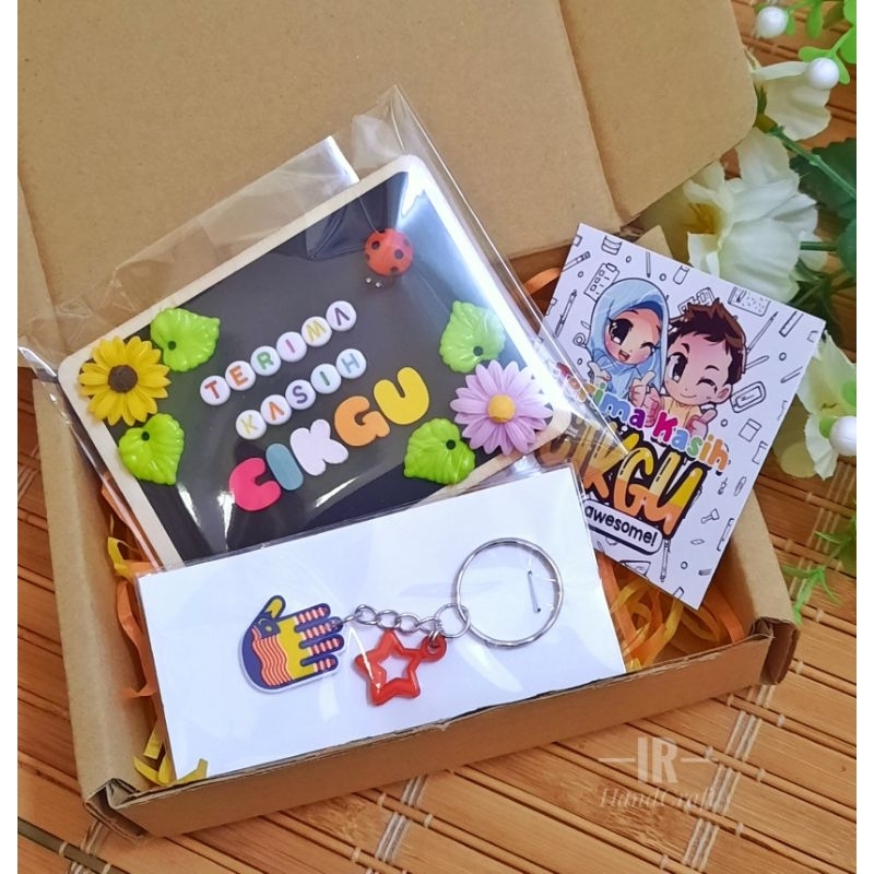 Hadiah Hari Guru/Teachers Day Gift Box | Shopee Malaysia