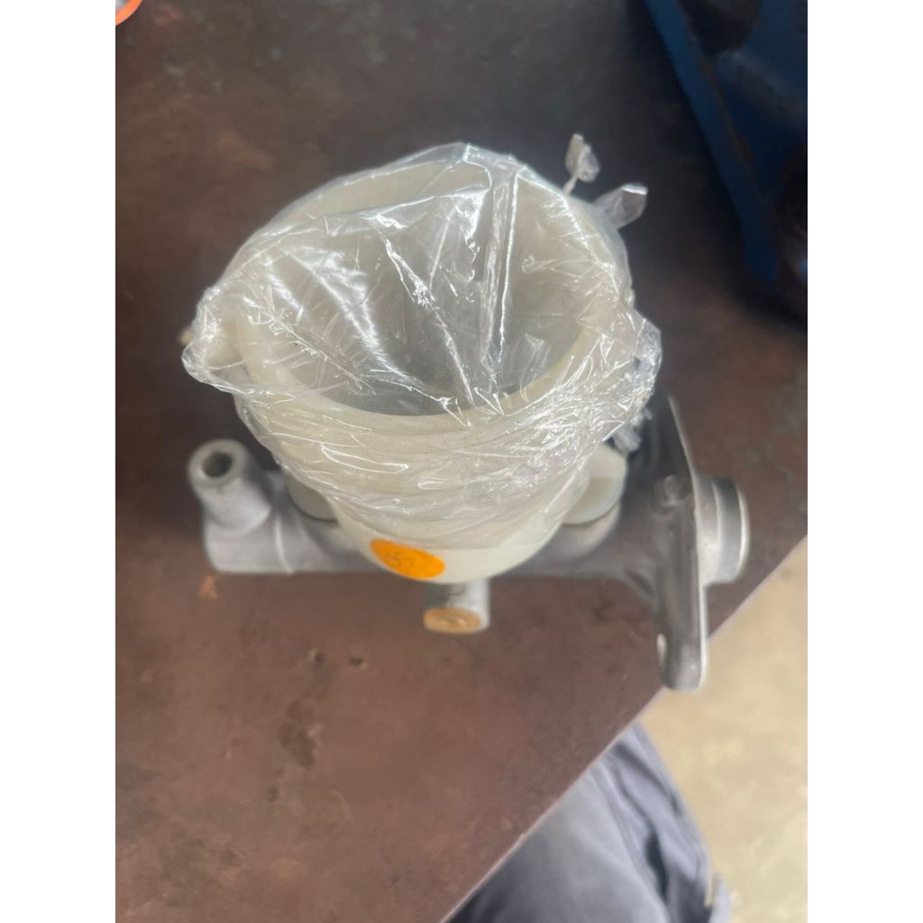 MITSUBISHI PAJERO BRAKE MASTER PUMP CYLINDER MB534481 | Shopee Malaysia