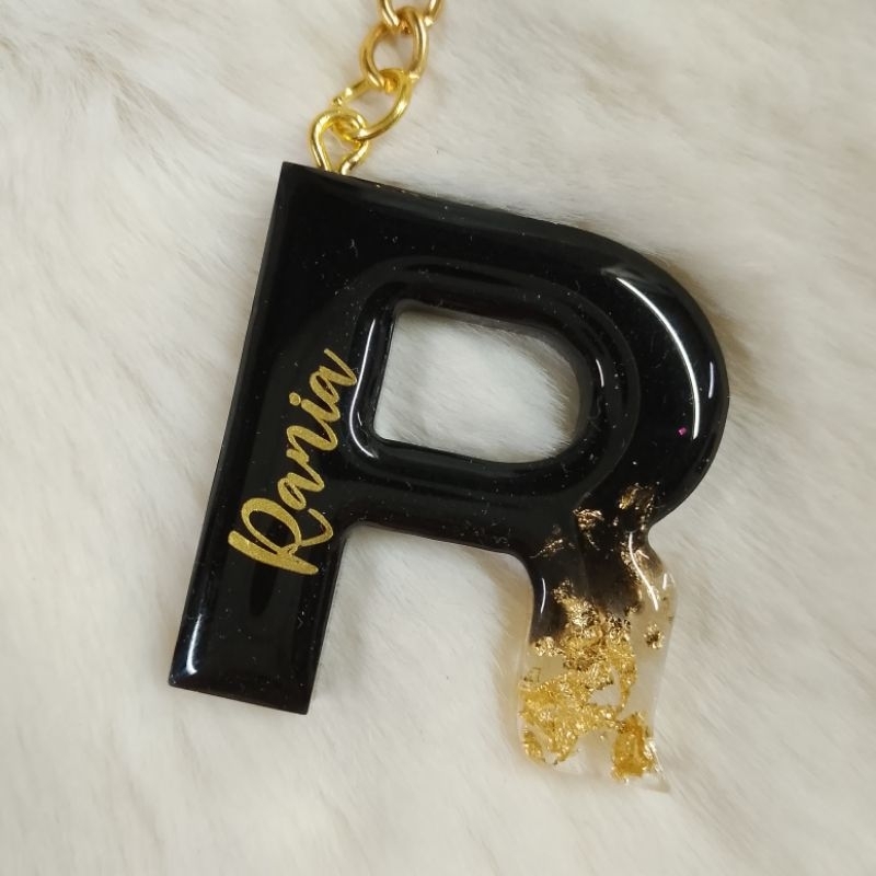 Hadiah Cenderahati Keychain Huruf Resin, Alphabet keychain, Keychain ...