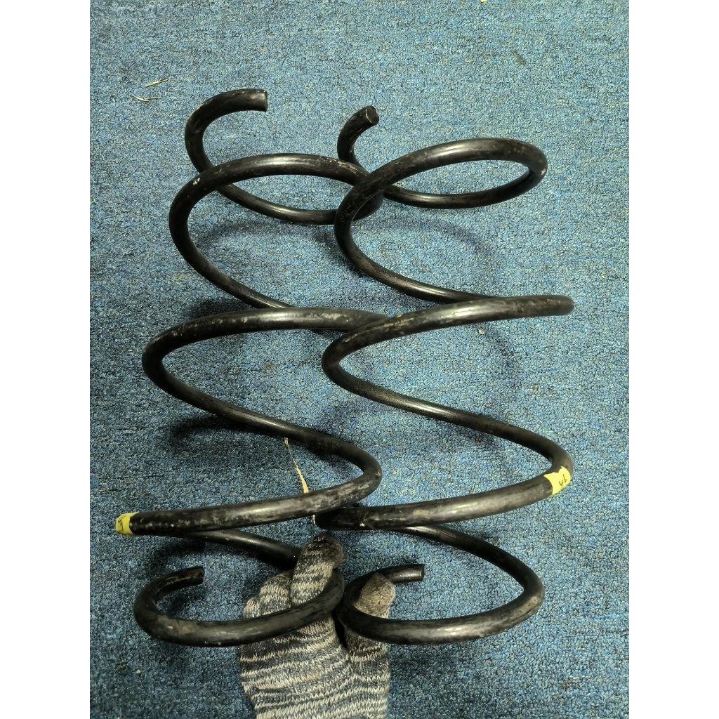 BMW E46 Front Spring Suspension (2pcs) #1 | Shopee Malaysia