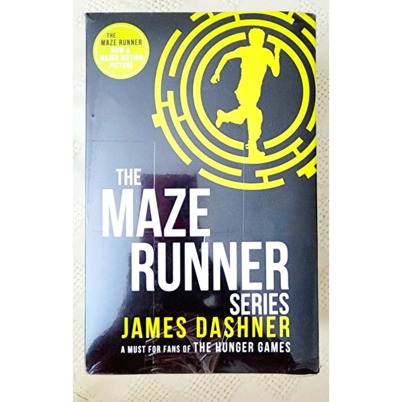 MBH | NEW | THE MAZE RUNNER SERIES by James Dashner (Book #1 - #4 ...