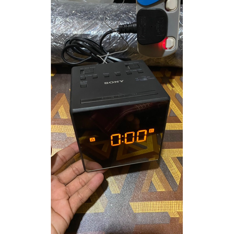 Sony radio alarm clock used original | Shopee Malaysia