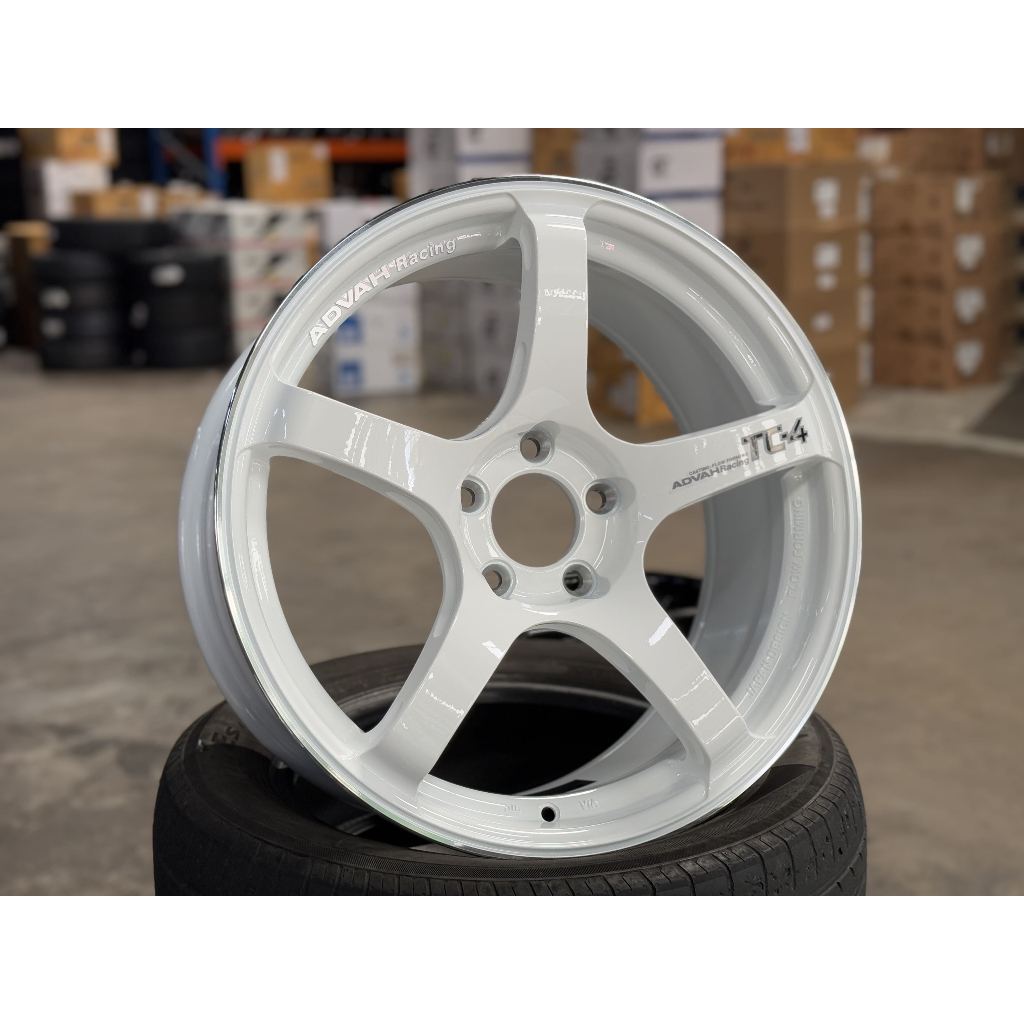 NEW 18X8.5J ET44 G Forged TC4 Rim (set of 4) White 5X114.3 for Civic Camry Lancer CX5 X50 X70 ...