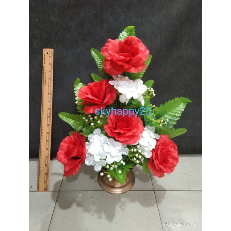 Bunga gubah hiasan offer……pasu hitam/bunga kecil putih | Shopee Malaysia