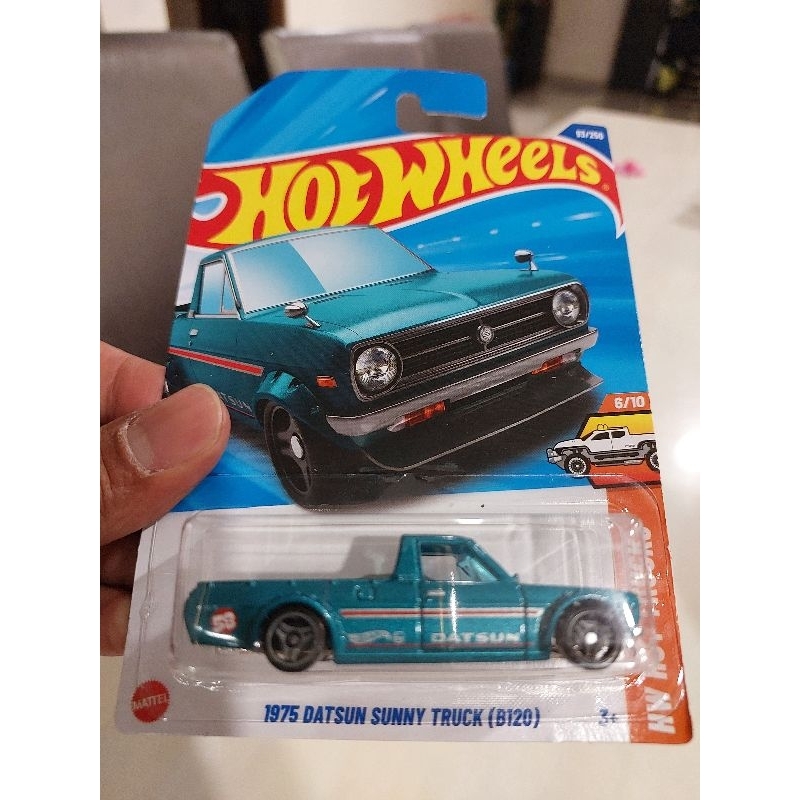 Hot Wheels1975 Datsun Sunny Truck (B120) | Shopee Malaysia