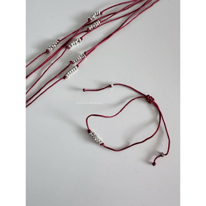 Lucky Delicate Red String Bracelet Redline 碎银子极细红绳｜S925｜可戴着洗澡睡觉 | Shopee Malaysia