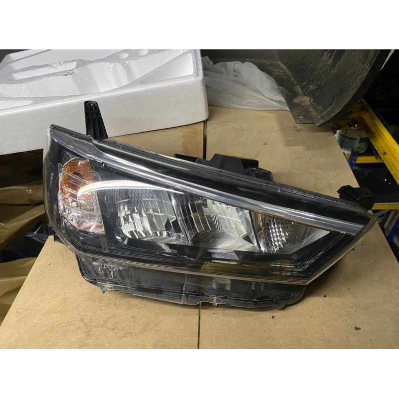 Perodua Bezza Front H.Lamp Original Used RH | Shopee Malaysia