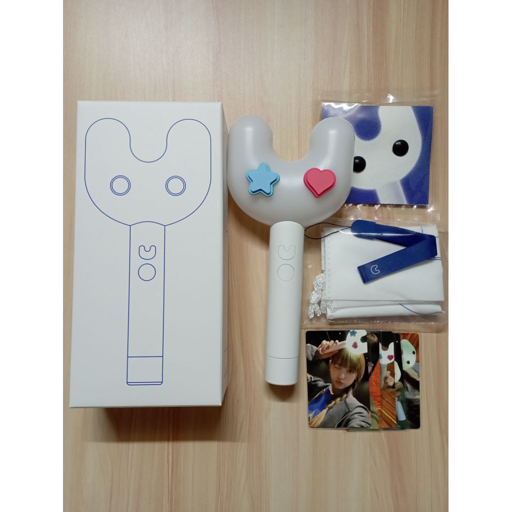Newjeans official lightstick binky bong unsealed full set with clips ...