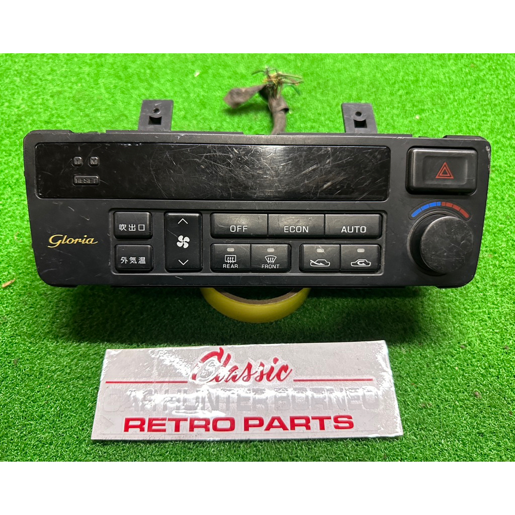 Aircond control panel complete socket, nissan gloria Y33. Original ...
