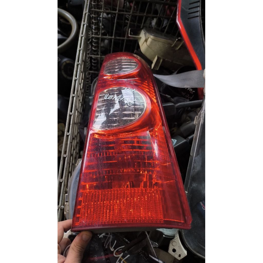 Toyota Avanza 2006-2011 Lampu Belakang/Tail Lamp (Used) | Shopee Malaysia