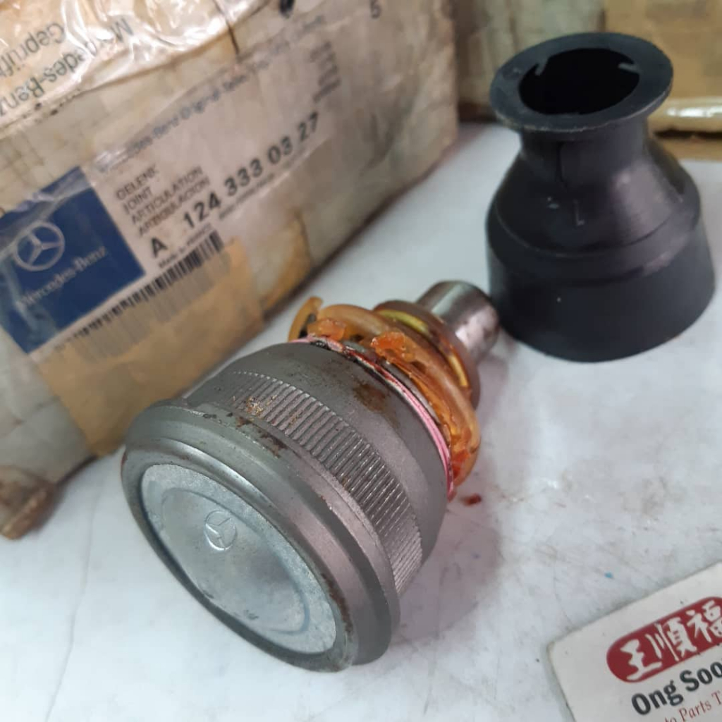 Original Mercedes Ball Joint Bottom W124 All W201 124 333 0327 ...