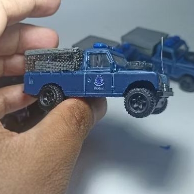 Hotwheels custom Land Rover PDRM | Shopee Malaysia