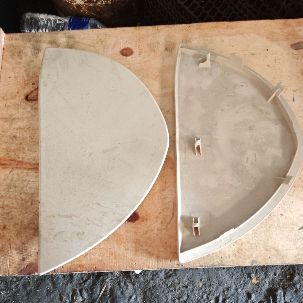 Mercedes w221 dashboard side cover beige colour used | Shopee Malaysia