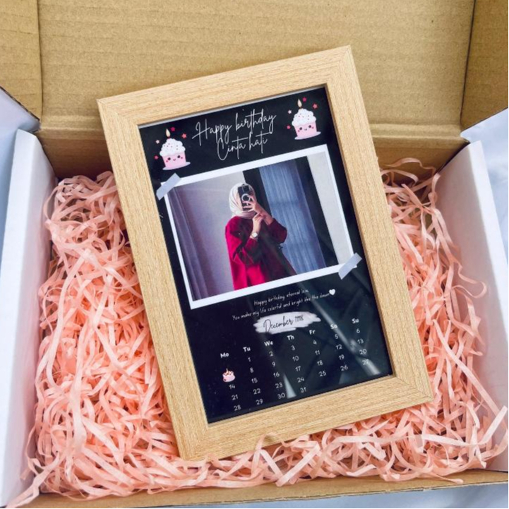 Frame birthday gift murah 4R | Gift photo frame calender | Hadiah ...