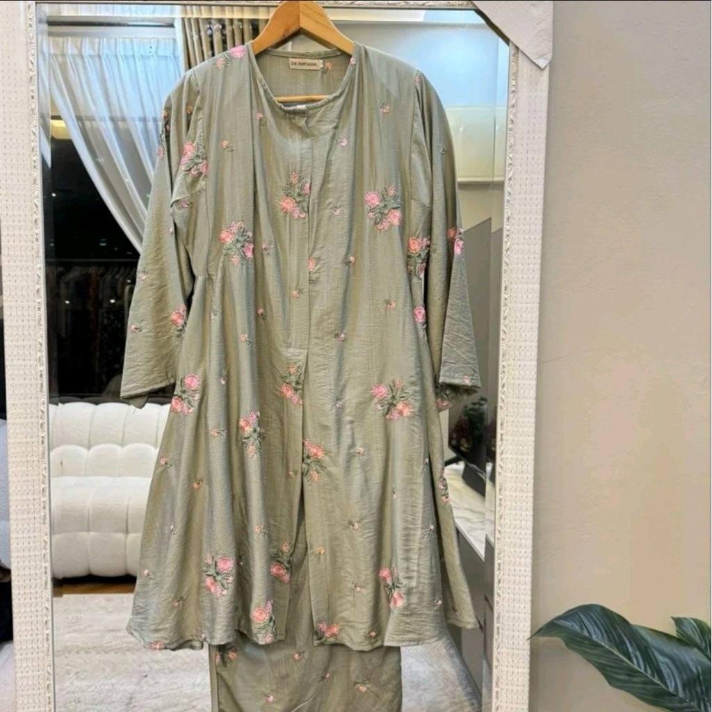 BAJU KEBARUNG PESAK BY DE IMPIANA | Shopee Malaysia