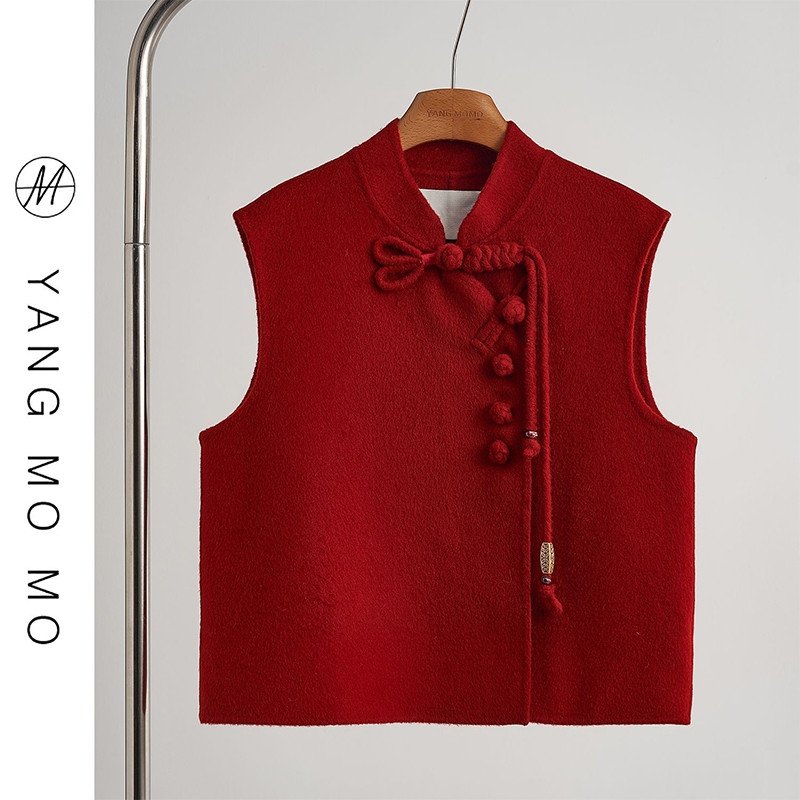 New Chinese style red woolen buckle vest, vest, short jacket for women ...