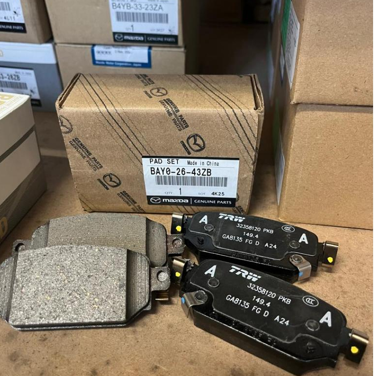 100% GENUINE (MAZDA) REAR BRAKE PAD (ELECTRIC TYPE) MAZDA 3 2.0CC 2014 ...