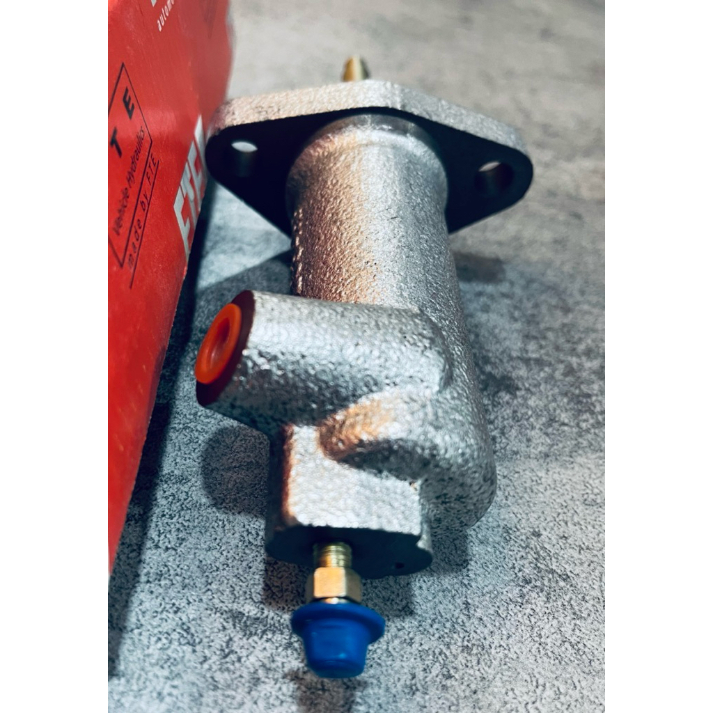 Mercedes Benz Bottom Clutch Pump W123 W126 W201 M102 W202 2012900311 ...