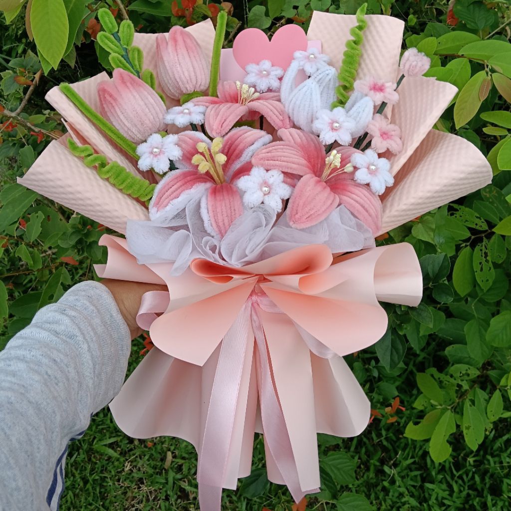Ready Stock Bouquet Bunga Kawat Bulu 2 - Chenille Pipe Flowers Bouquet ...