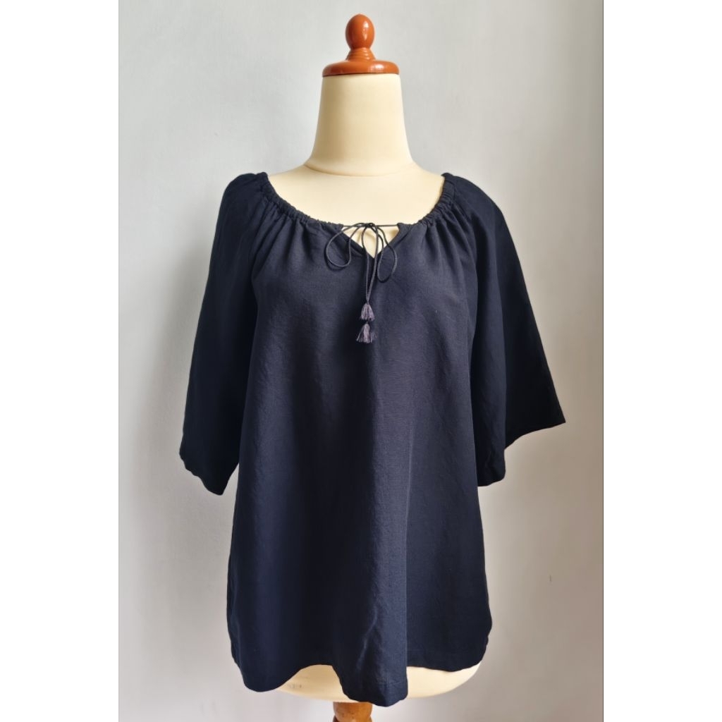 Uniqlo JW Anderson Linen Blouse | Shopee Malaysia