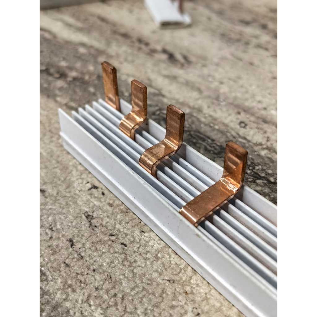 COPPER BUSBAR LOOSE BY PCS WITH PVC INSULATED 3POLE- 4POLE THREE(3 ...