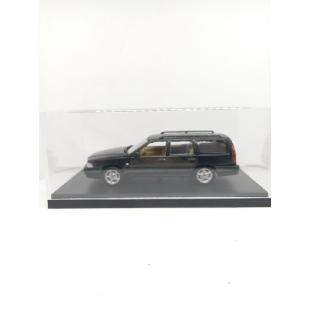 Volvo T50 Break 1/43 | Shopee Malaysia