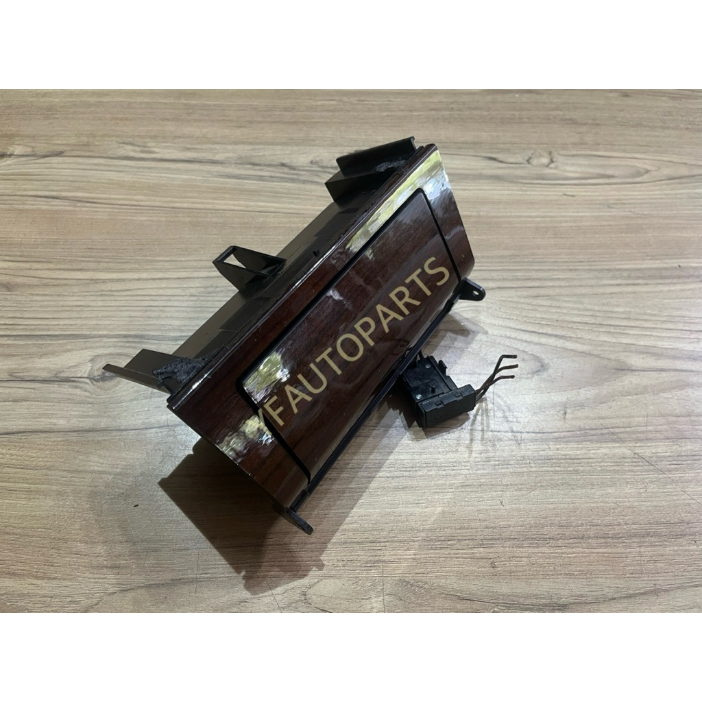 MERCEDES BENZ W202 WOOD CENTER (100% ORIGINAL) USED | Shopee Malaysia