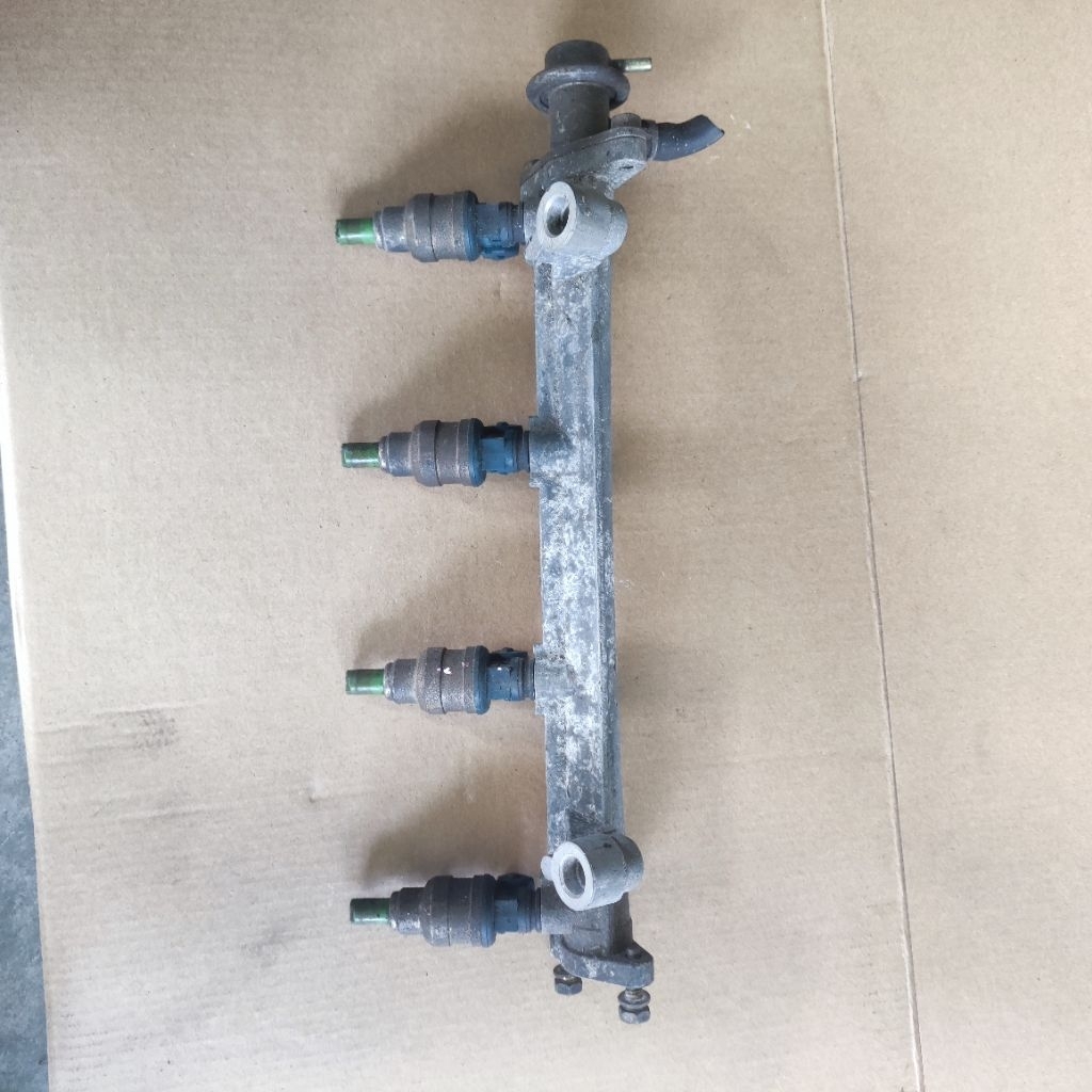 Proton wira 1.3 1.5 fuel injector (USED) | Shopee Malaysia