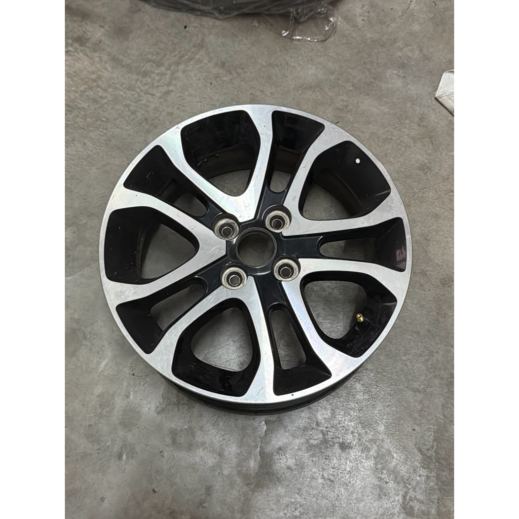 Perodua Bezza, Myvi, Aruz, Axia, Alza Sport Rim, sila tanya sebelum ...
