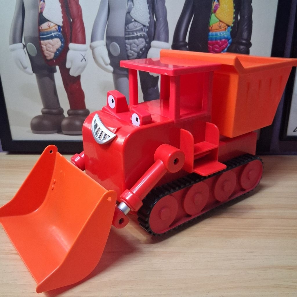 2001 Hasbro Playskool Bob The Builder Muck the Bulldozer Big Size ...