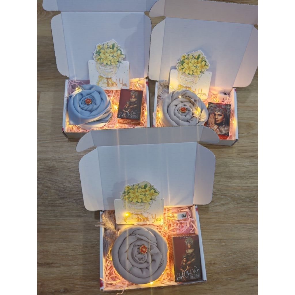 🔥 Suprise Box Tudung Gift Box 🎁 | Shopee Malaysia