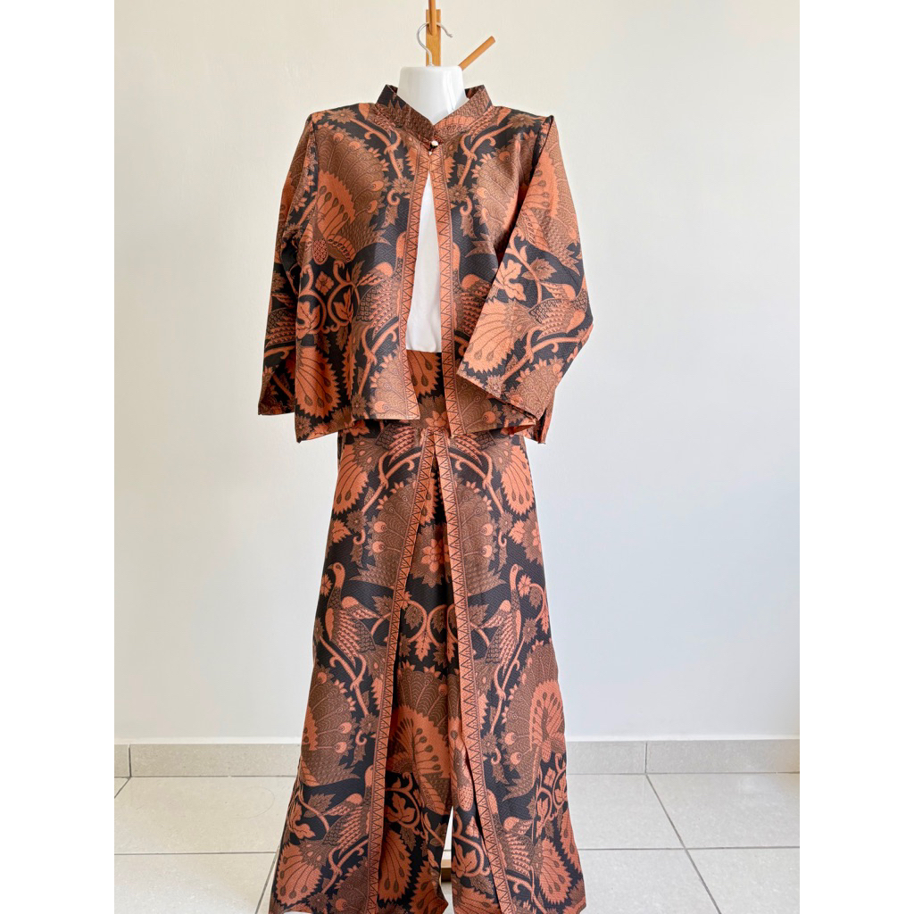 Batik Set Wanita (Kardigan + Seluar) | Batik Eksklusif Free Size ...