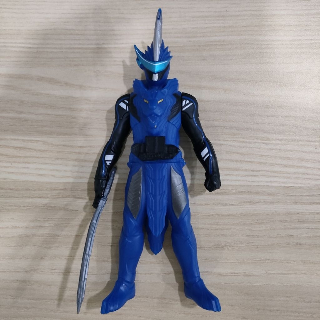 Kamen Rider Blades kamen rider saber sofubi softhubi wonder ride book ...