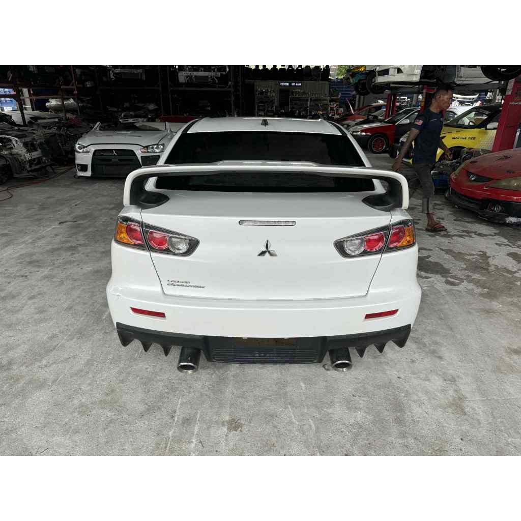 MITSUBISHI EVO 10 REAR WIDEBODY HALF CUT | Shopee Malaysia