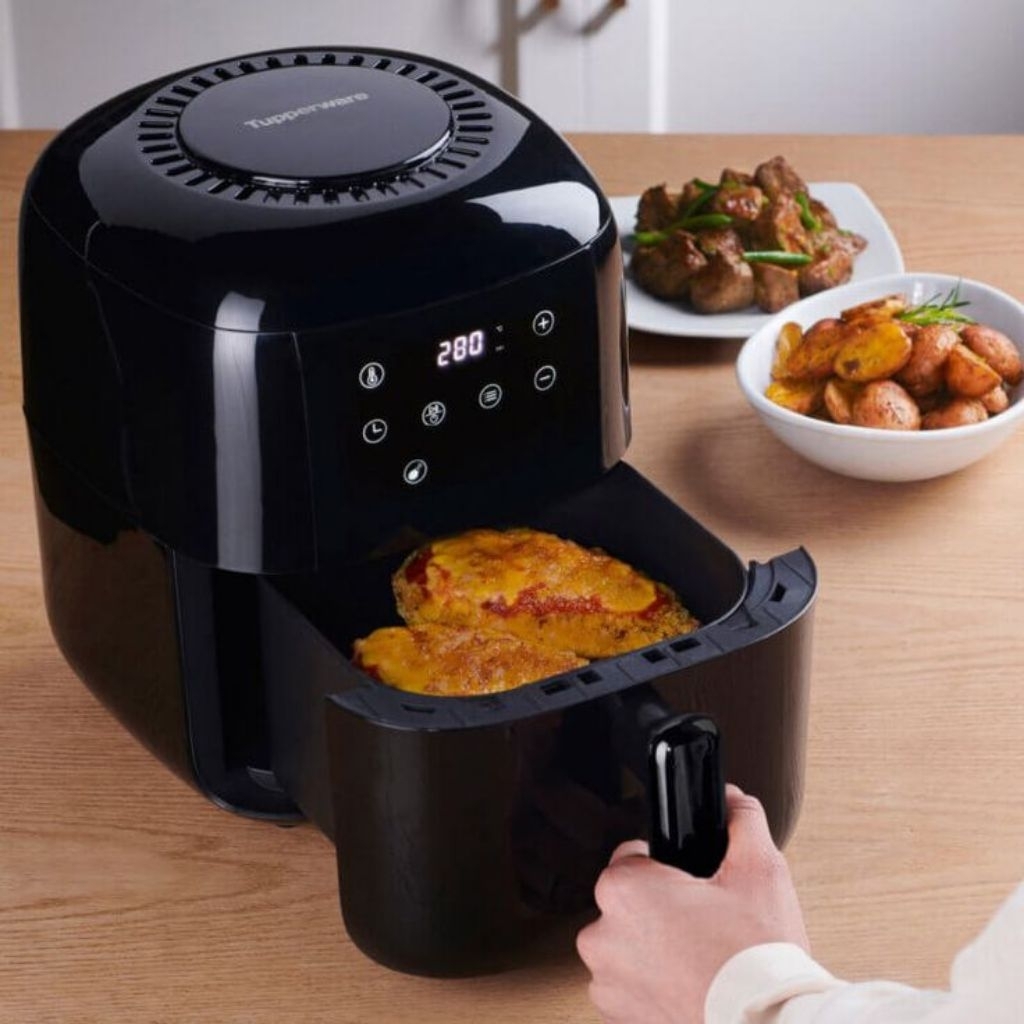 TUPPERWARE AIR FRAYER 3L WITH FREE GIFT AND TOUCH SCREEN DISPLAY ...