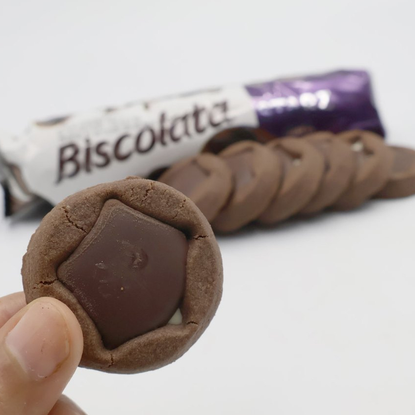 BISCOLATA STARZ dark , Bitter Chocolate Coated Biscuit Milk cream 88g ...