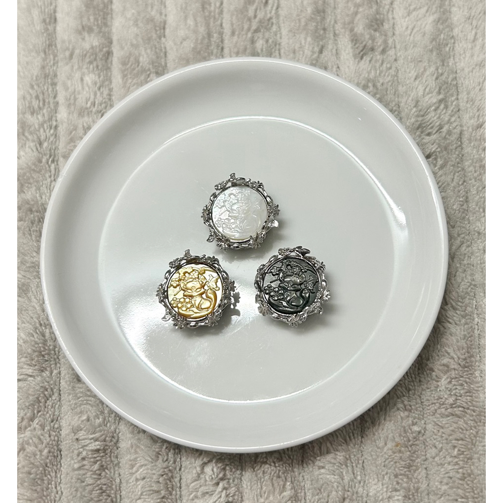 狐仙母贝盒子配饰 Shell Fox charms | Shopee Malaysia