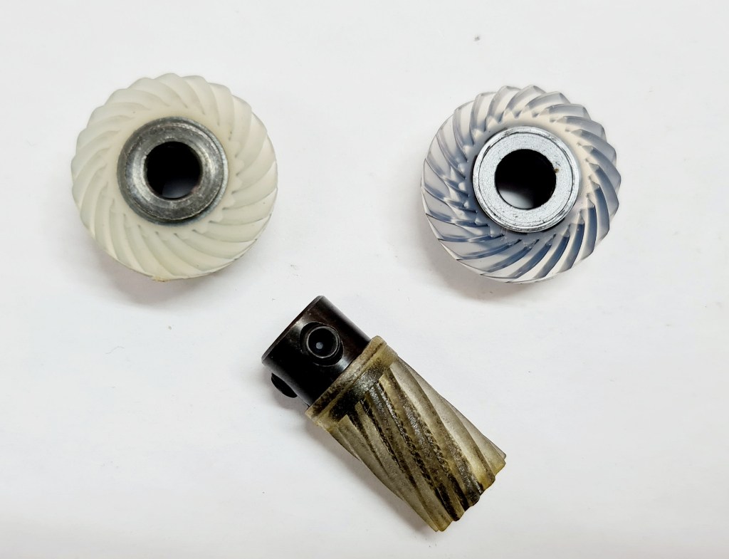 GEAR MESIN SINGER 9110 9137 9210 9217 / SINGER SEWING MACHINE GEAR 9110 ...