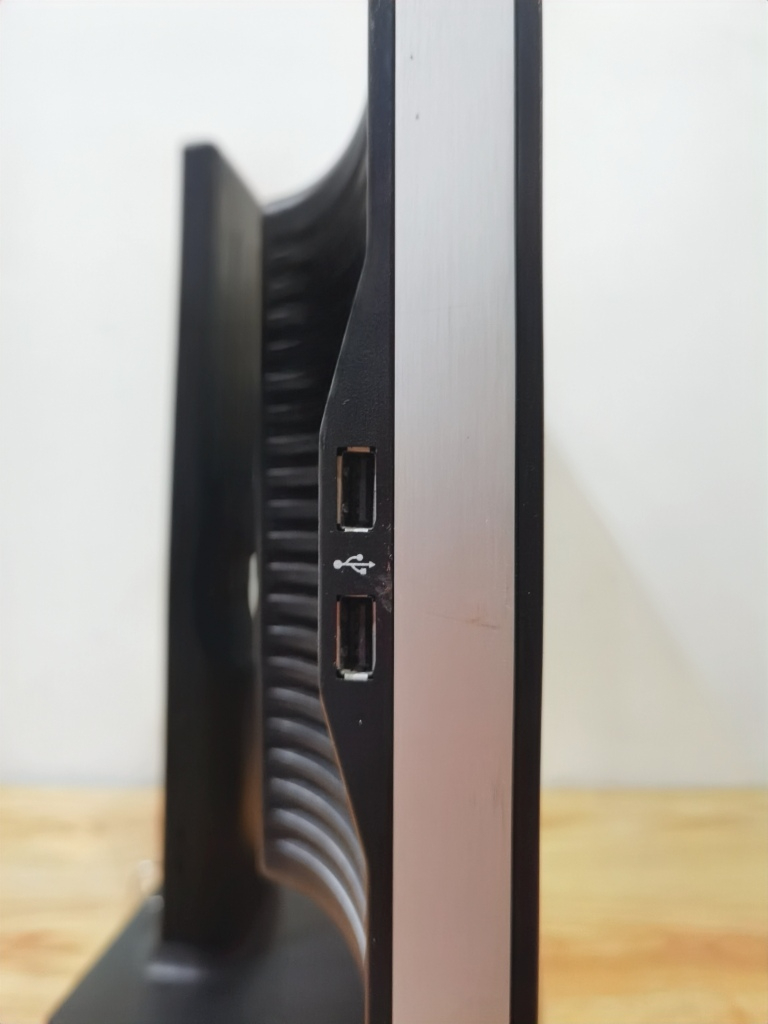 Monitor HP ZR22w LCD - HD (1080p) - 21.5"inch Resolution 1920 x 1080 ...