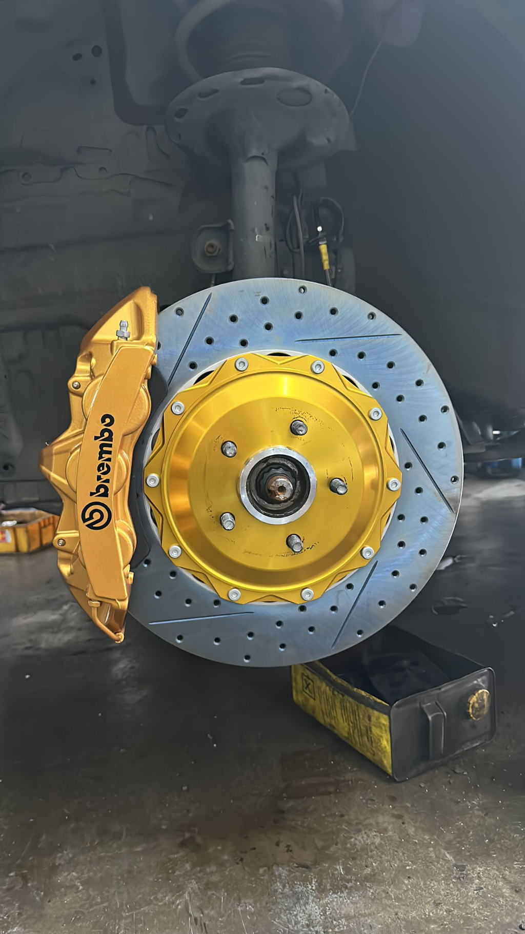 Brembo 18Z GT6 GT4 6pot Vellfire Alphard AGH30 Volkswagen Honda Civic ...