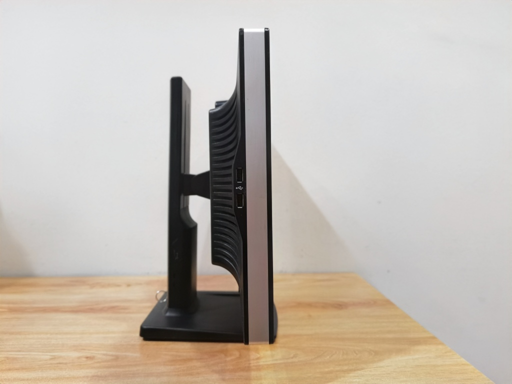 Monitor HP ZR22w LCD - HD (1080p) - 21.5"inch Resolution 1920 x 1080 ...