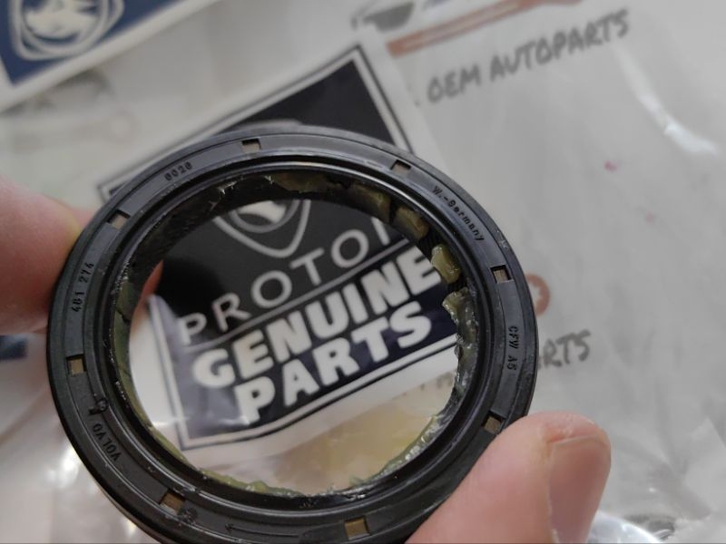 PROTON EXORA BOLD PREVE TURBO SUPRIMA S SAGA VVT 2019> Oil Seal Fly ...