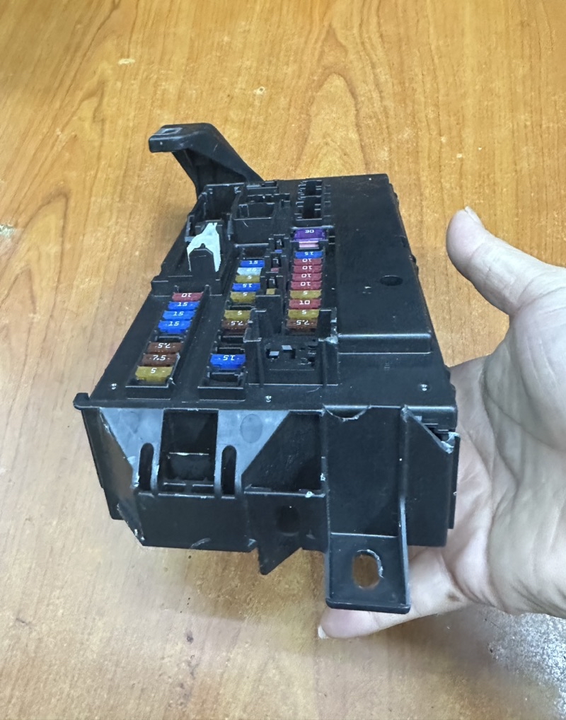 PERODUA FUSE BOX WITH FUSE USED 82600-BZ140 (D-D) ORIGINAL READY STOCK ...