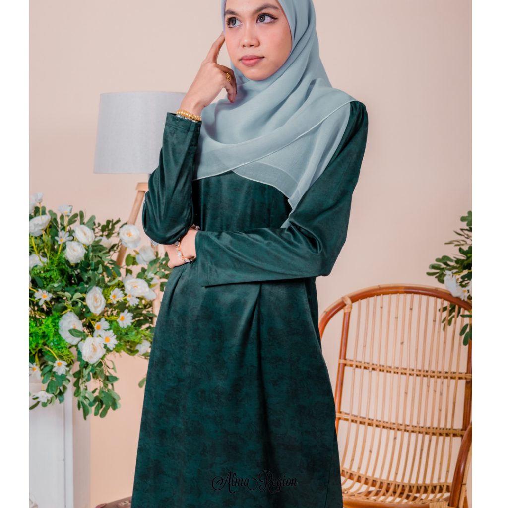 ALMA Kurung Teja Corak Klasik, Kurung Satin Moden Kain Duyung, Kain Cotton Satin Printed ...