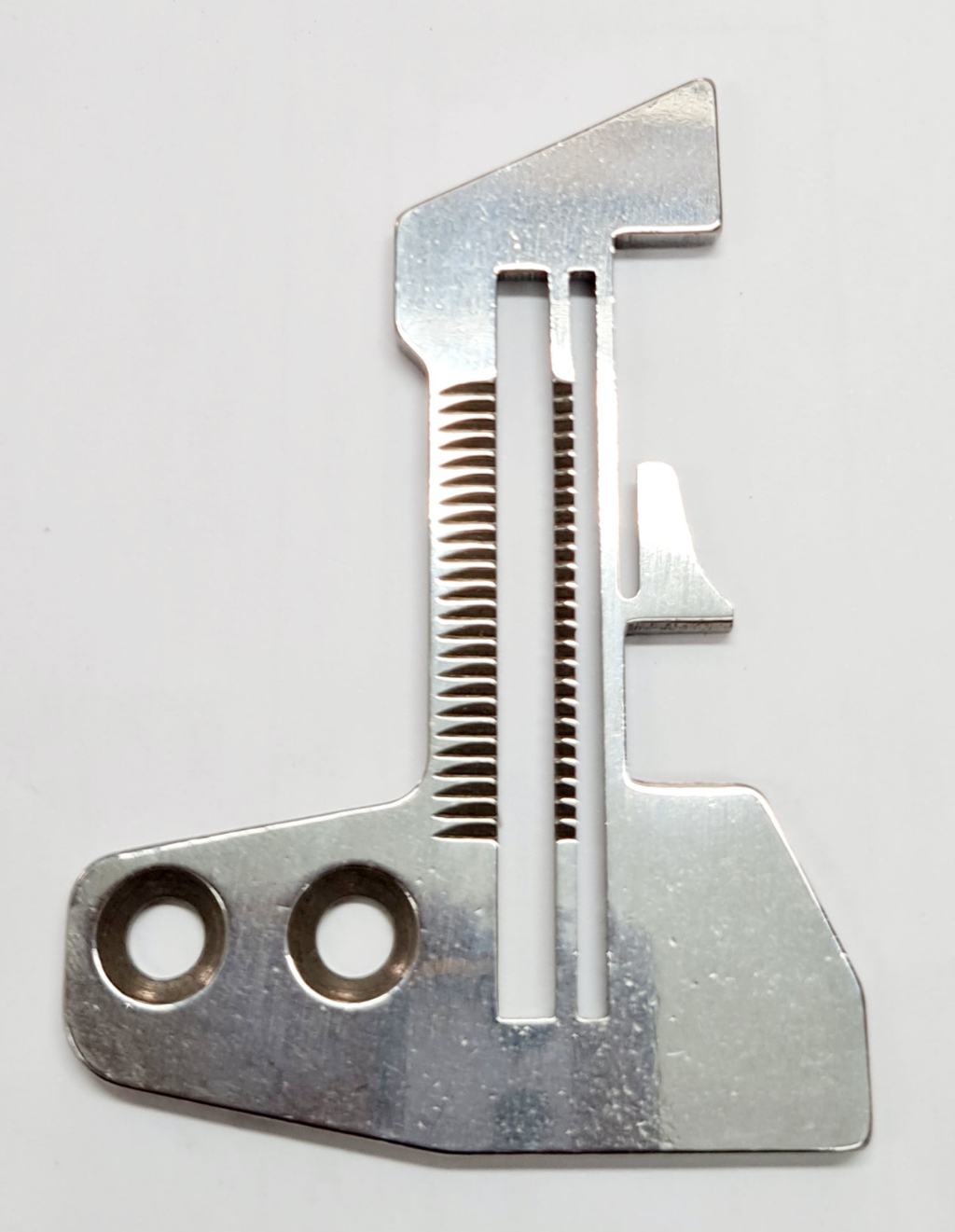 NEEDLE PLATE E784 FOR OVERLOCK SEWING MACHINE // TAPAK E784/737 MESIN ...