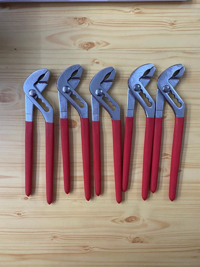 9" Pipe Plier / Water Pump Plier / Monkey Plier Red/水泵钳/管钳 | Shopee ...