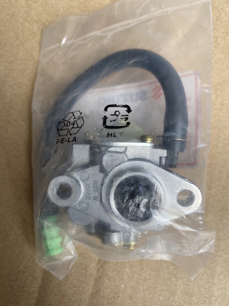 SUZUKI V100 2T PUMP ASSY 80% ORIGINAL CHOP MIKUNI | Shopee Malaysia