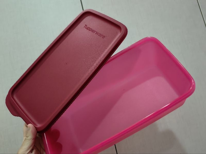 Tupperware Cool Stacker 2.2L OR 1.3L Red Cool Stacker Long Shape Food ...